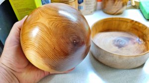 Кипарисовый шар и плошка из камфорного лавра.