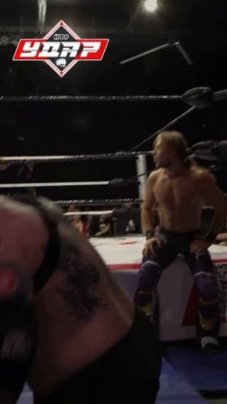 Безумные полеты за ринг! #нфр #wrestling #реслинг #prowrestling #рестлинг