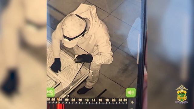 Анапские полицейские задержали мужчину, пытавшегося обокрасть ювелирный салон