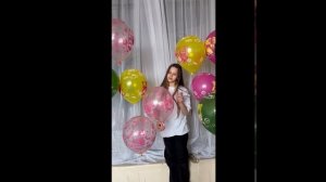 Любимые всеми мармеладные мишки на новых воздушных букетах! Один букет с яркой неоновой базой и друг