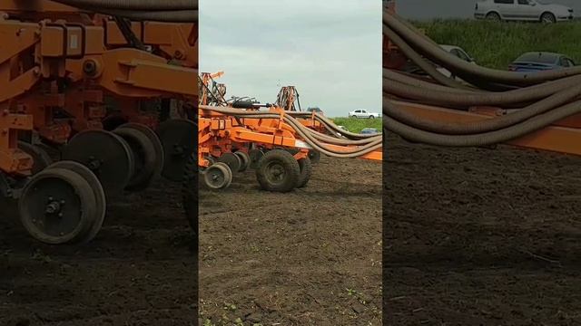 Демонстрация сельхозтехники в Октябрьском районе