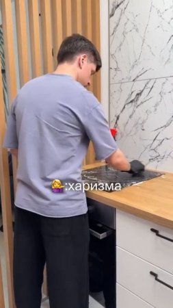 Лучшее качество мужчины — знает, чем отмыть стеклокерамику и ржавчину #уборка #ремонт #топ #реки