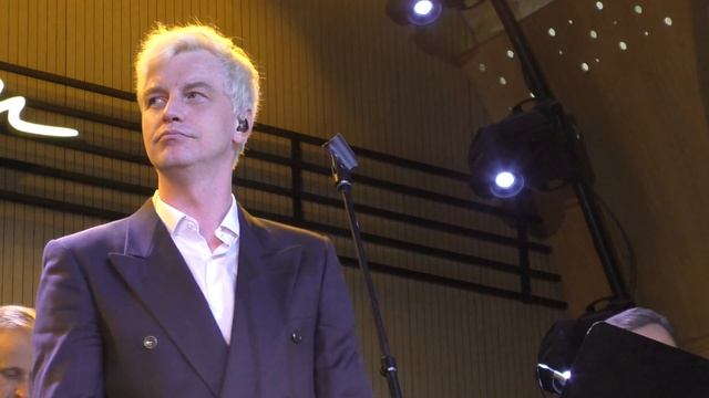 Алексей Гоман "Дельтаплан" муз. Э. Артемьев, слова Н. Зиновьев.