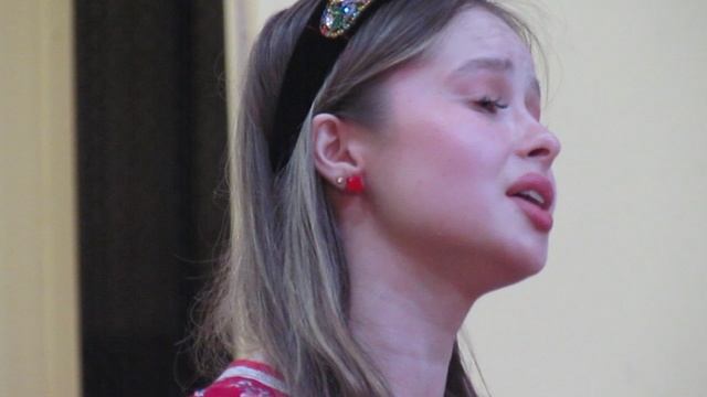 русская народная песня. поет ульяна федорова