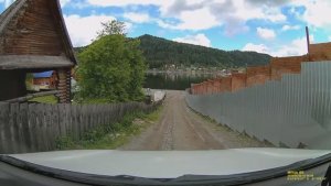 Поселок Артыбаш и поселок Иогач из окна автомобиля. Горный Алтай.