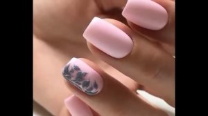 Шикарный розовый маникюр