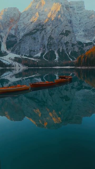 #италия #вода #горы 📍Lago Di Braies, Italy Стиль 🔥 Лайк/подписка!