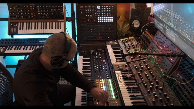 Time Capsule ｜ Sound from the year 2025 ｜ Live Ambient Synth Jam ｜ Moog, Hydrasynth, Wave, Poly D.