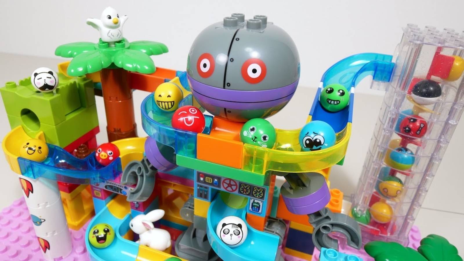 ЗАЛИПАТЕЛЬНОЕ ВИДЕО ШАРИКИ КАТАЮТСЯ СТРОИМ ГОРКУ ДЛЯ ДЕТЕЙ КАНАЛ ДЛЯ ДЕТЕЙ ИГРАЛКИ-ЗАЛИПАЛКИ