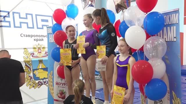 Краевые соревнования по прыжкам на акробатической дорожке