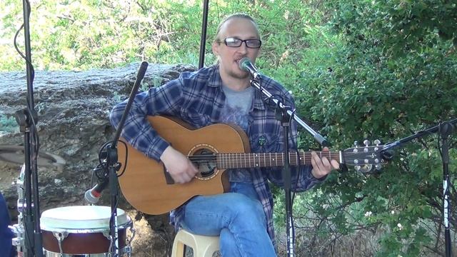 Николай Савин на фестивале "Малахов Камень - 23" (Недвиговка, 31 мая 2025 г.)