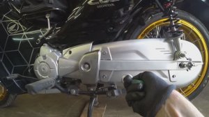 HONDA SUPER CUB AA04  СУПЕР КУРЬЕР Ч.4