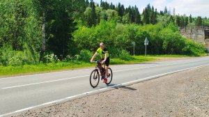 "НАМАТЫВАЯ КИЛОМЕТРЫ"... (Фото Михаила ЩУКИНА (Лысьва, Пермский край), музыка - PETROVSZKY)