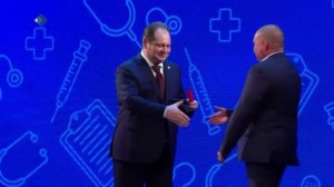 Лучших медиков Коми наградили в преддверии Дня медицинского работника