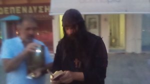 ΑΝΑΛΑΜΠΙΣΤΈΣ ΣΑΤΑΝΙΑΣΜΕΝΑ ΑΝΘΡΩΠΑΚΙΑ