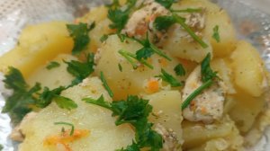 Очень вкусная картошка с курицей в мультиварке, безумно вкусная. Рецепт -выручалочка!