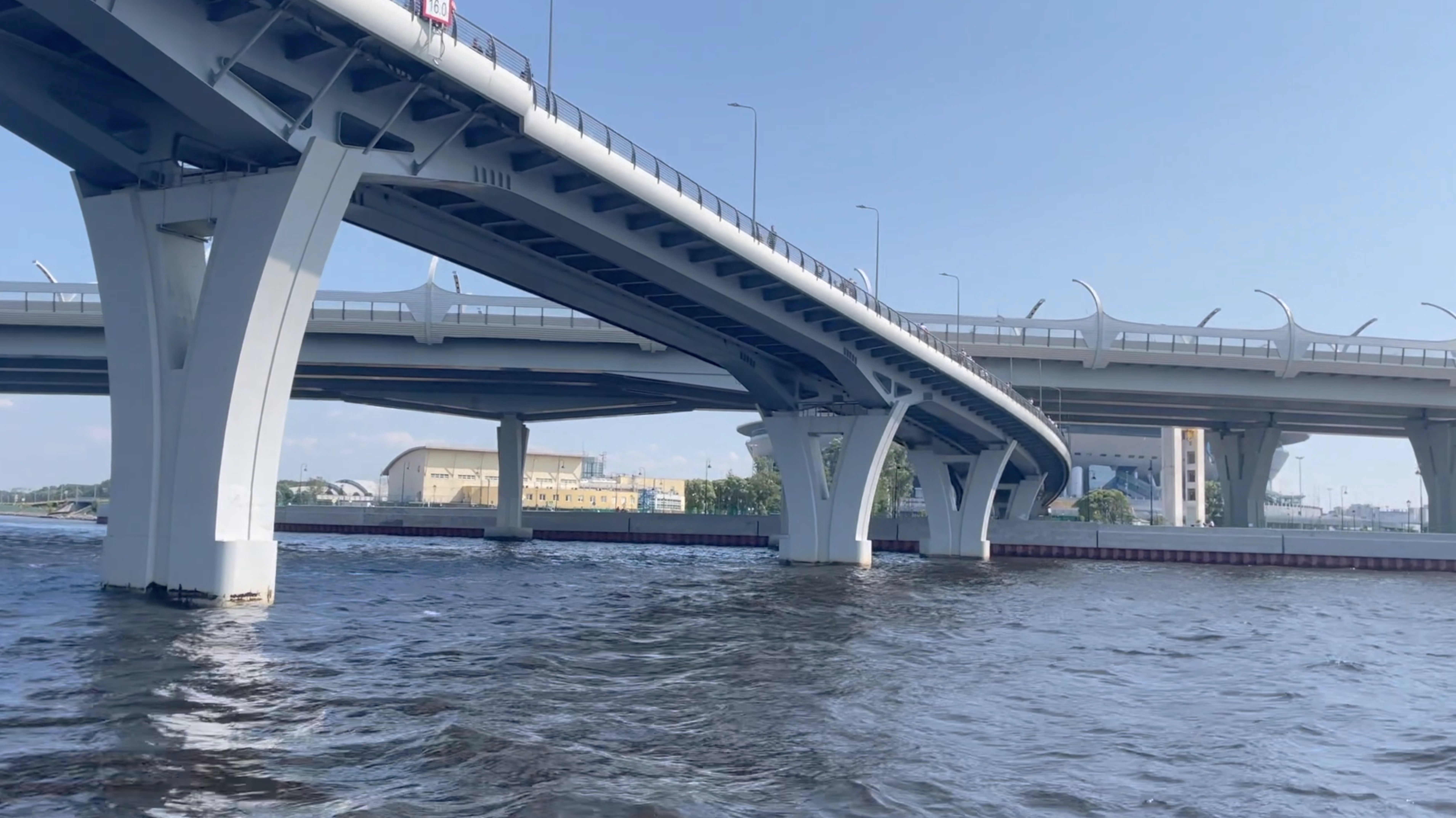 Гордость Петербурга. Уникальные съемки ЗСД с воды - к Дню России
