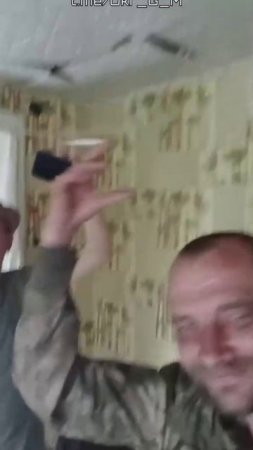 ❗️🇺🇦Пока одни укровояки гибнут пачками на передовой, их товарищи - укроаватары, в тыловых районах