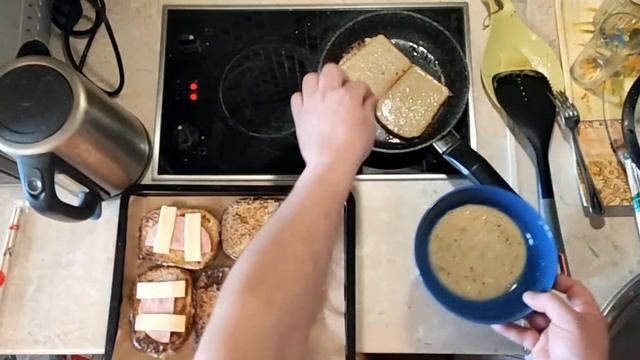 Жаренный хлеб с яйцом