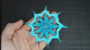 Как вырезать красивые снежинки из бумаги