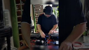 Живая Электроника.  Мой live set в @musicalwaveschool на железках. Сетап - Elektron Digitakt II, Moo