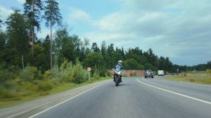 Влияние положения корпуса в повороте на мотоцикле.