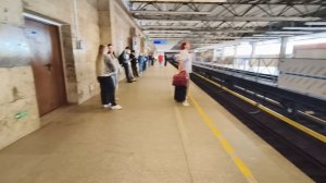 Три состава «Номерных» 81-714 на станции метро Купчино