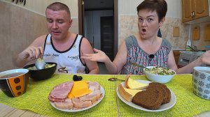 Мукбанг ОТЧИТАЛА Вована за проделки! Как будем ОТМЕЧАТЬ ДР Вована с Роднёй?! Семейный обед в России