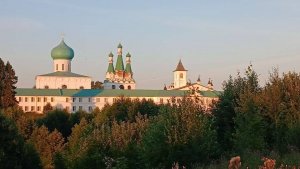 9-й час. Вечерня. Малое повечерие. Свято-Троицкий Александра Свирского монастырь.