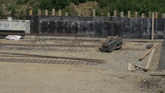 В сквере «Новый» Невинномысска идут работы по благоустройству