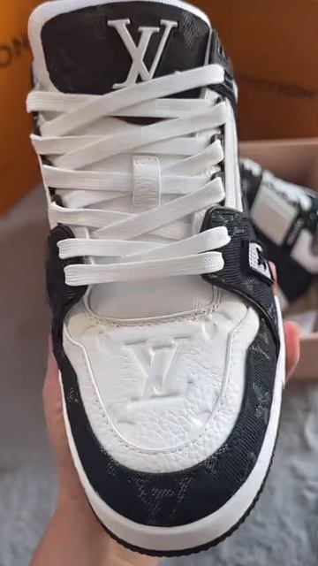 Кроссовки LOUIS VUITTON Trainer, 1A9JG9