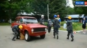 Ребята из "Школы безопасности" ликвидировали последствия ДТП и спасали пострадавших