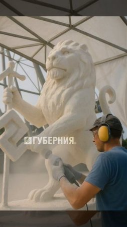 Сотрудники ТРК «Губерния-33» тоже немножко скульпторы…