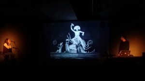 П.Термен и И.Богатырева - саундтрек - "Метрополис" Ф.Ланга (сцена)