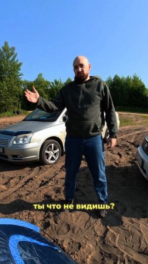 Выгонишь меня отсюда? А потом попросишь помощи!
