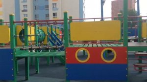 ДЕТСКАЯ ПЛОЩАДКА С ФОНТАНОМ.НОВОСТРОЙКИ В НОВОСИБИРСКЕ