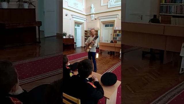 "Гвардейский Полк" - А.Нежевец-Привалов (Стихи А.Белянина)
Для юных кадетов в г. Донецк. 2019 г.