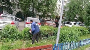 Незаменимый иностранный специалист за работой
