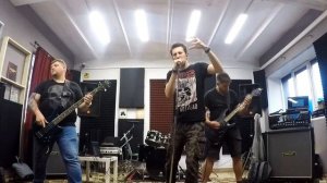 Тварь LIVE