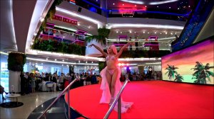 Паттайя .Идем пешком по Beach Road,Заходим в торговые центры Mike Shopping Mall.Таиланд