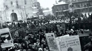 "ИЗ ИСТОРИИ ВЯТКИ/КИРОВА"... (Фото со стены Игоря ПЕТРОВА (Вятка/Киров), музыка Евгения ПТИЧКИНА)