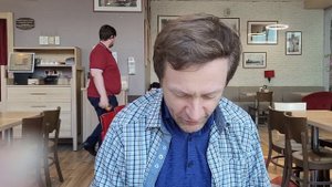 Юрий Тубольцев читает стихи Янины Верной (Махониной) Москва Июнь 2025 г. Эпизод (1)