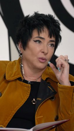 Как Лолита оказалась на трассе без юбки