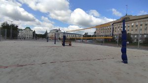 Песочная спортивная площадка на площади