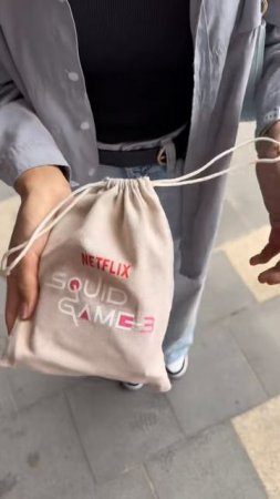 Готовьте свои маски!  Netflix устроил настоящую игру для фанатов Squid Game в Малайзии!