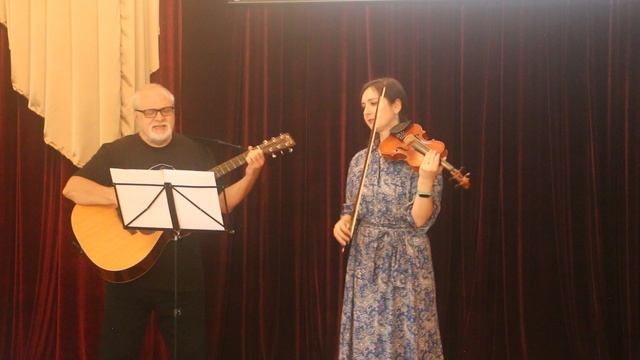 Виктор и Светлана Дзансоловы - ИГРАЛА ДЕВОЧКА НА СКРИПКЕ