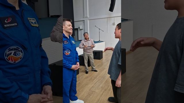 Участники смены МАН РС (Я) прочитали стихи о космосе для Олега Кононенко 27.06.2025