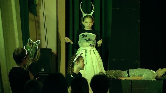 "Кошкин дом", группа "Амплуа"