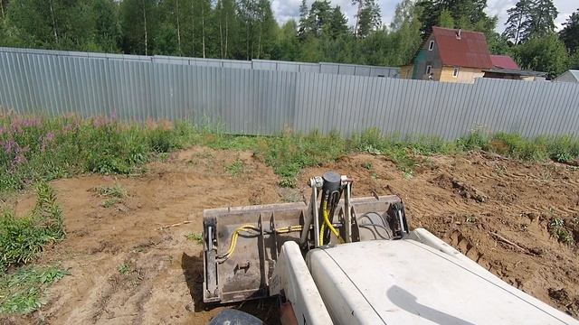 корчевание передним ковшем, планировка, вывоз мусора 3