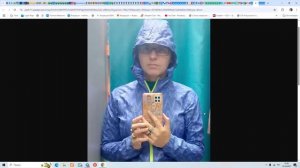 Вопрос: Достаточно ли активный принт у ветровки?